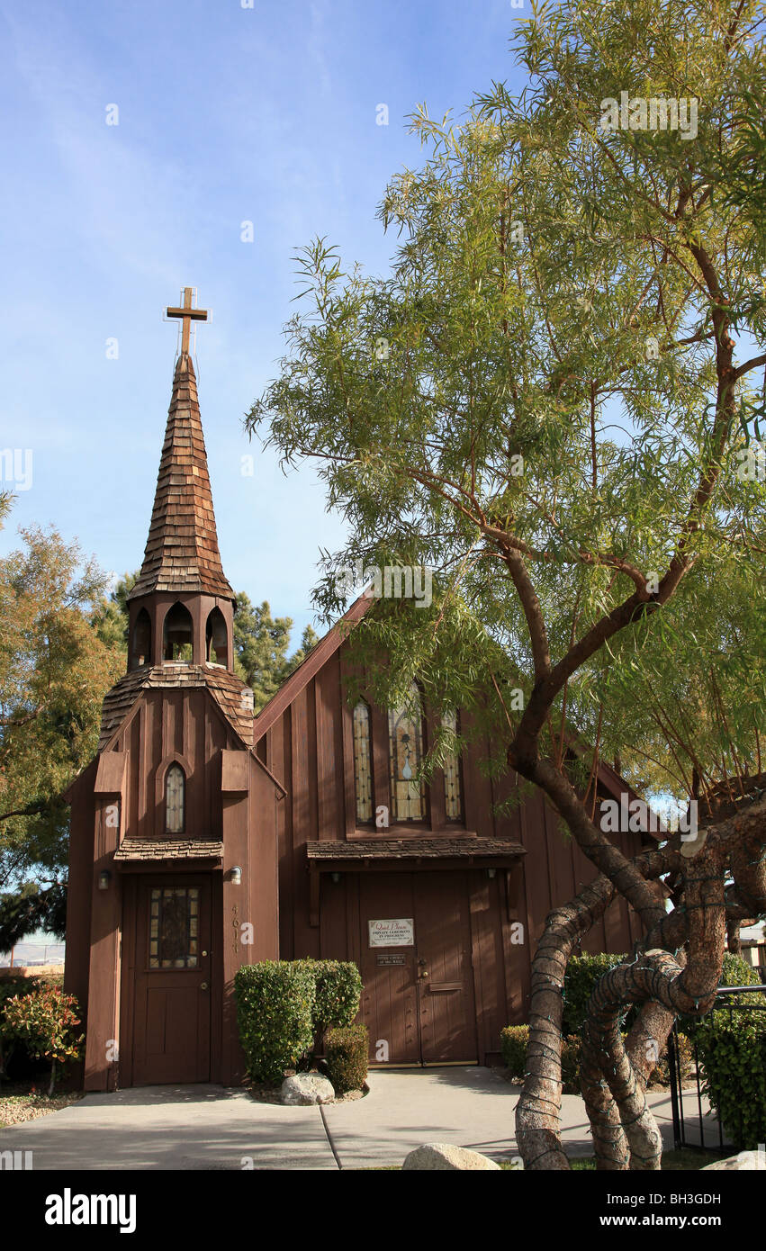 Las vegas wedding elvis chapel hi-res stock photography and images - Alamy