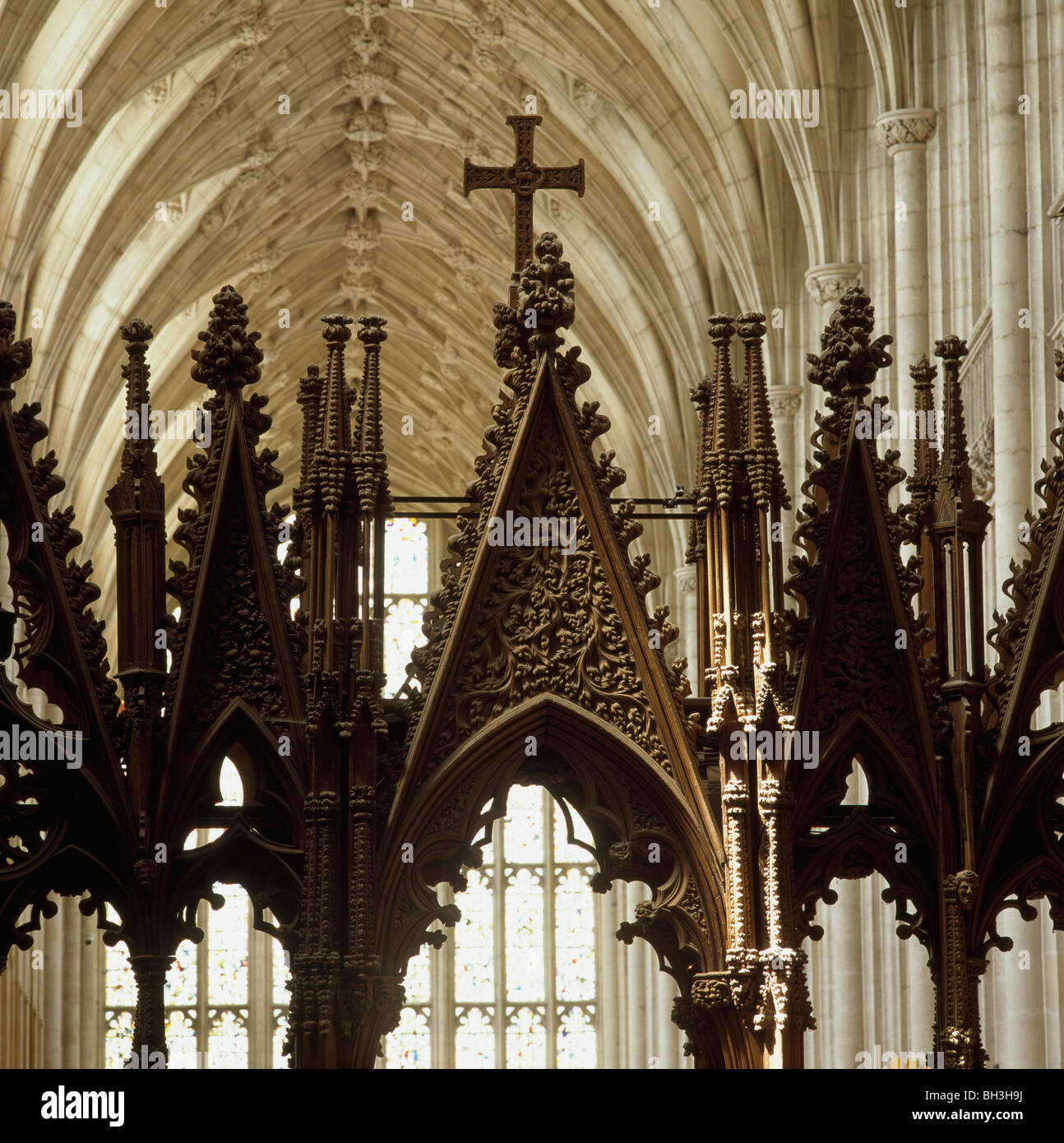 Gothic screen hi-res stock photography and images - Alamy