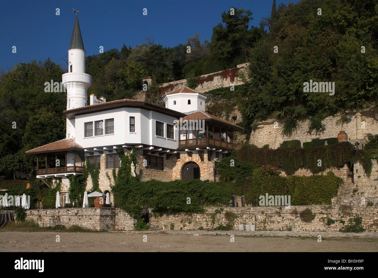 Queen maria of romania hi-res stock photography and images - Alamy