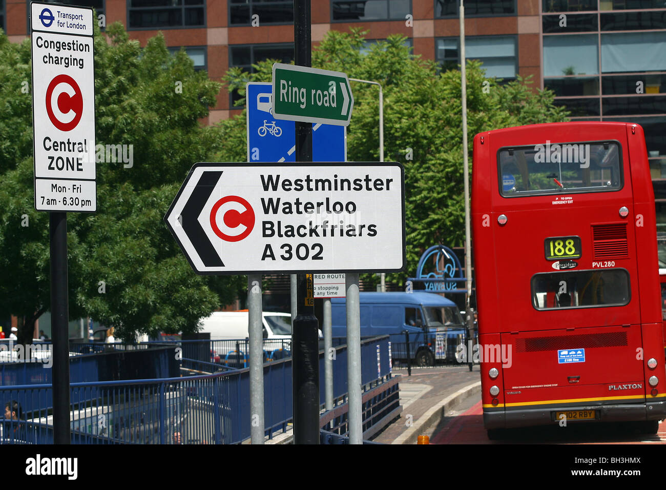 Congestion charge logo hi-res stock photography and images - Alamy