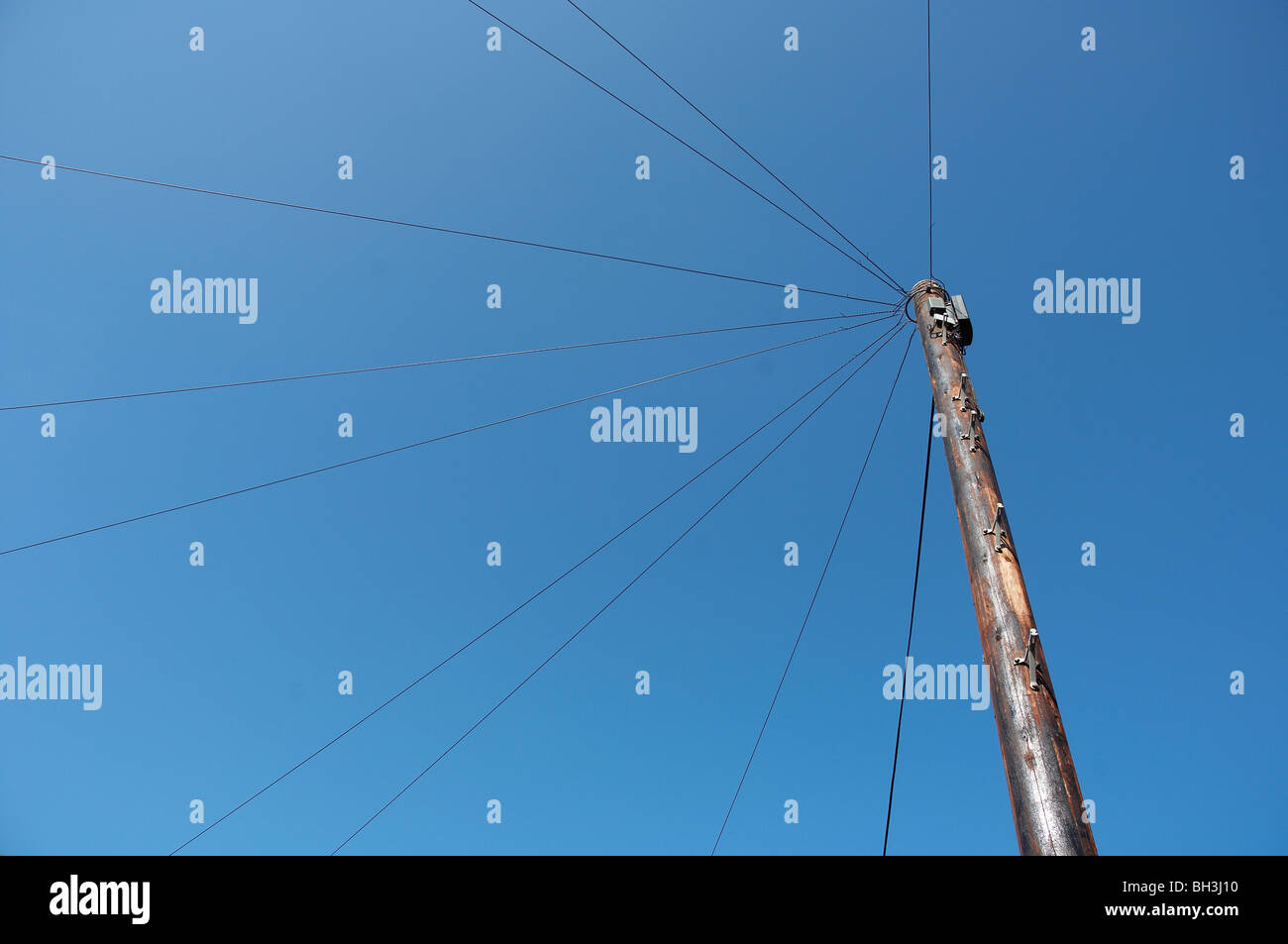 Telegraph link hi-res stock photography and images - Alamy