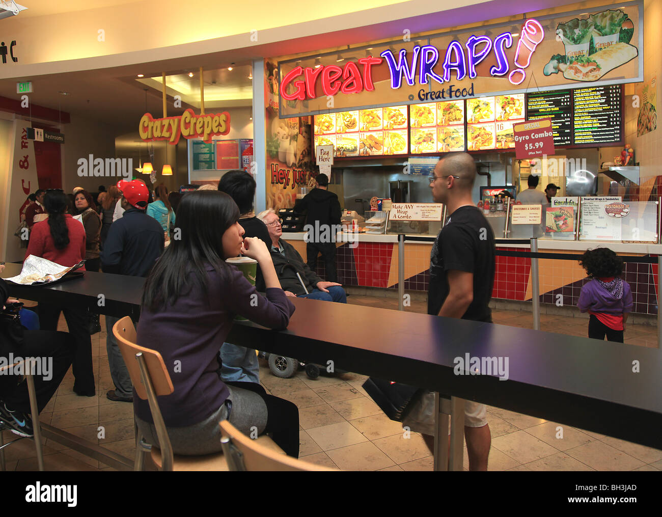 People eating inside an American diner, USA Stock Photo - Alamy