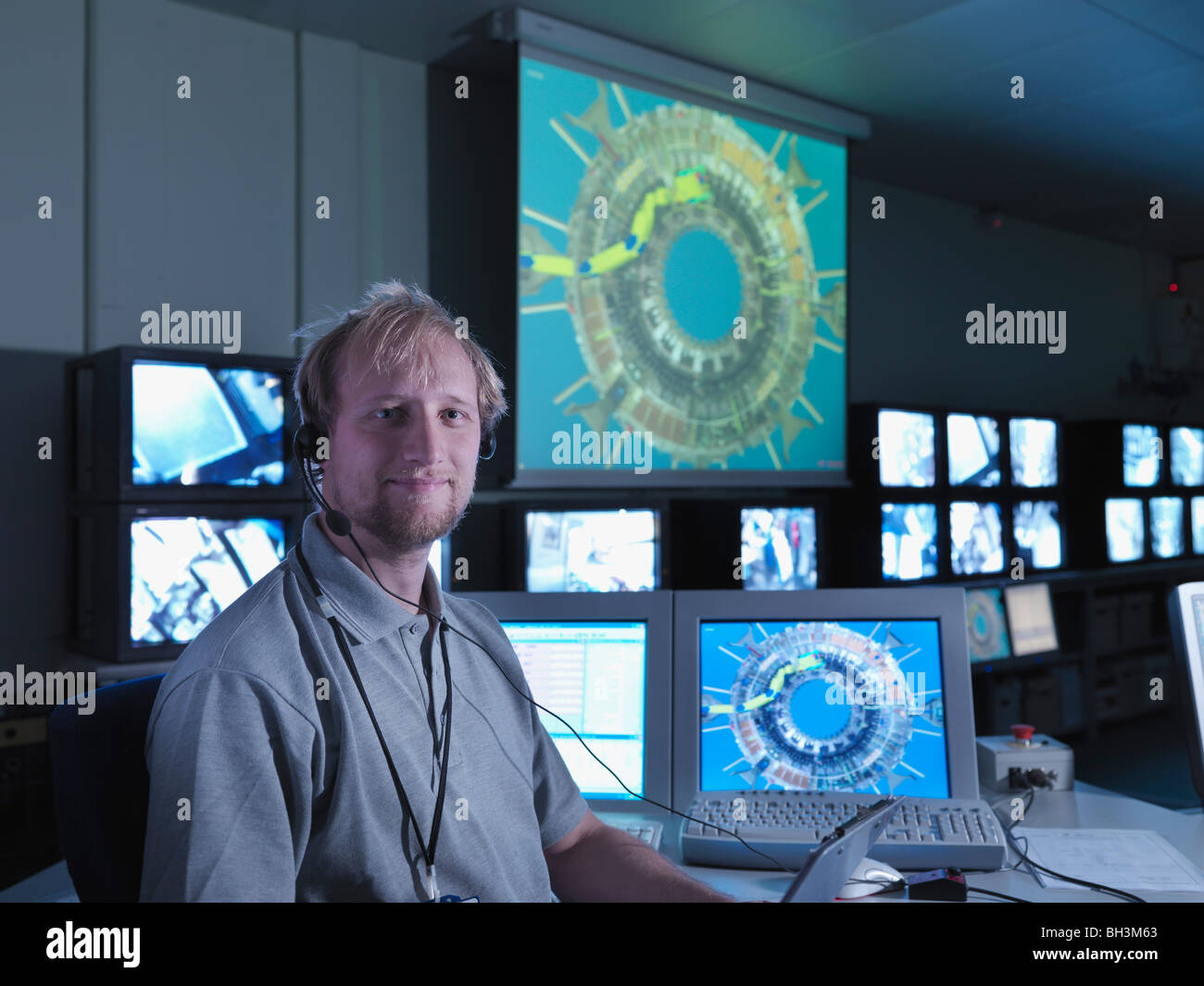 Nuclear Fusion Reactor Inside High Resolution Stock Photography and ...