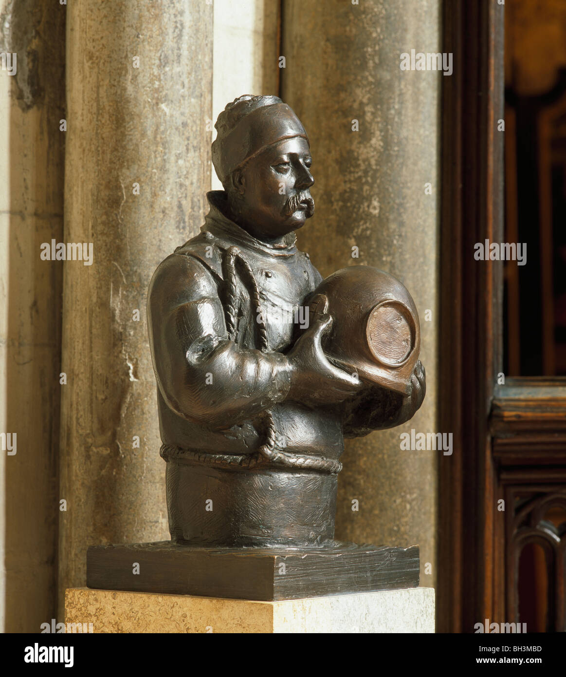 Winchester Cathedral, Hampshire. Statue of William Walker, diver who ...