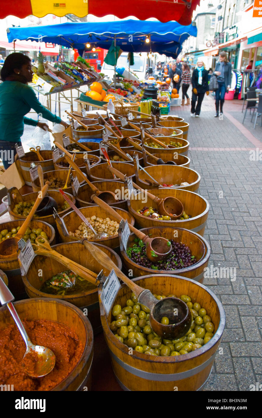 Food kerb street food market london hi-res stock photography and images ...