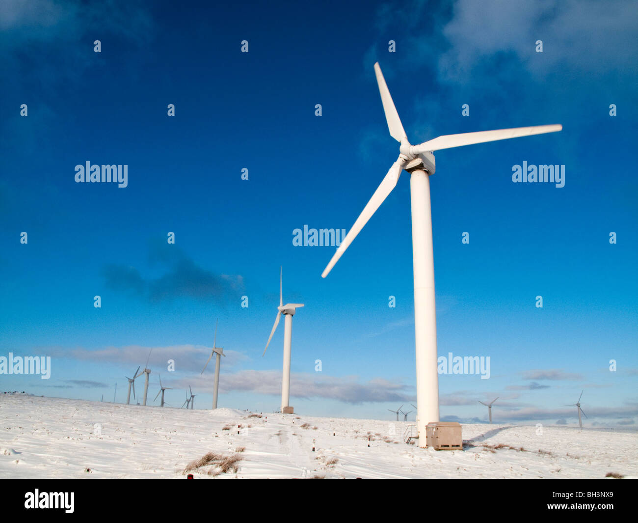 Ovenden moor wind farm wind turbine hi-res stock photography and images ...