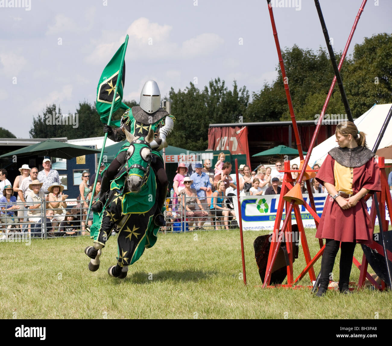 Jousting hi-res stock photography and images - Alamy