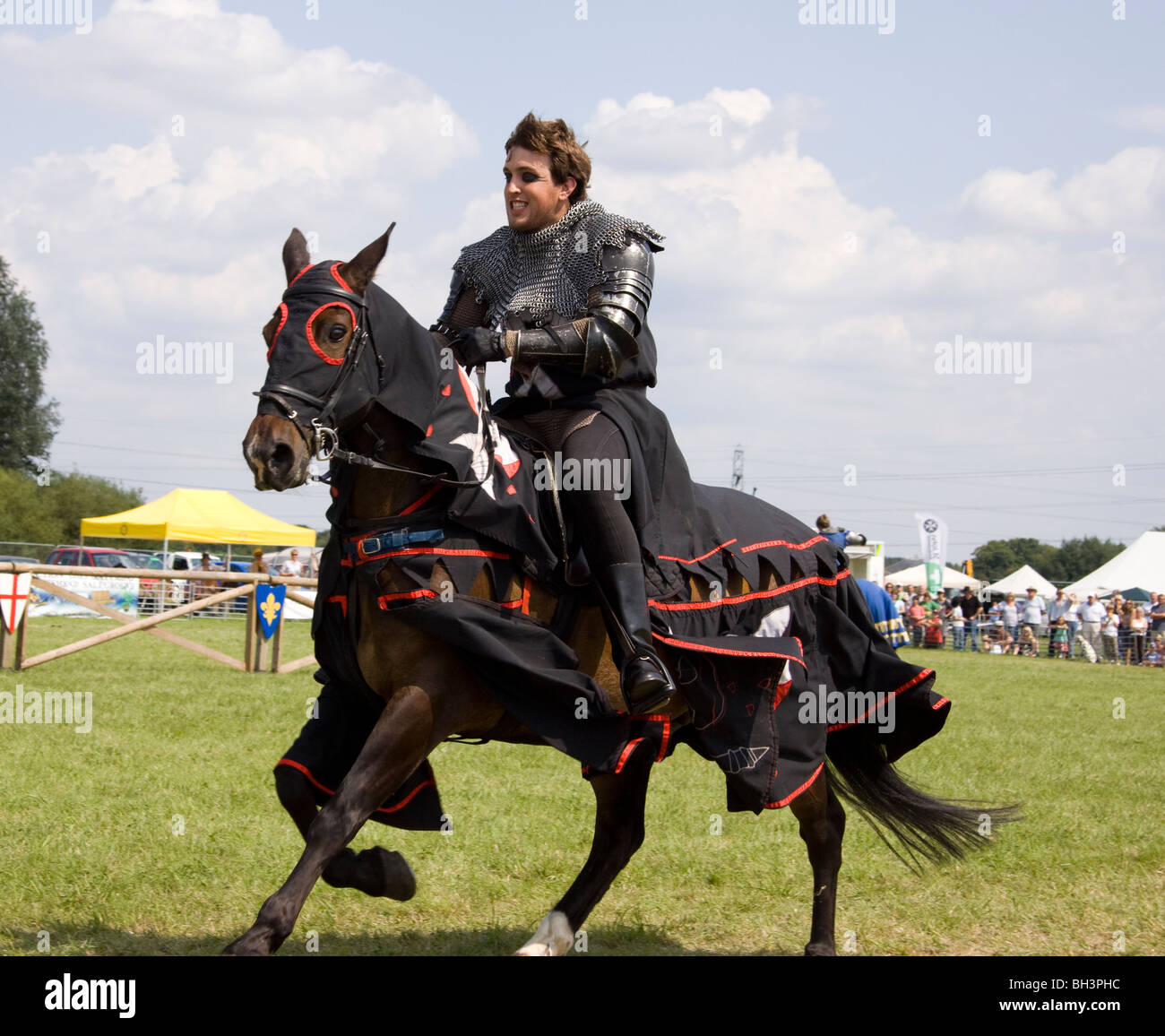 Medieval jousting show hi-res stock photography and images - Alamy