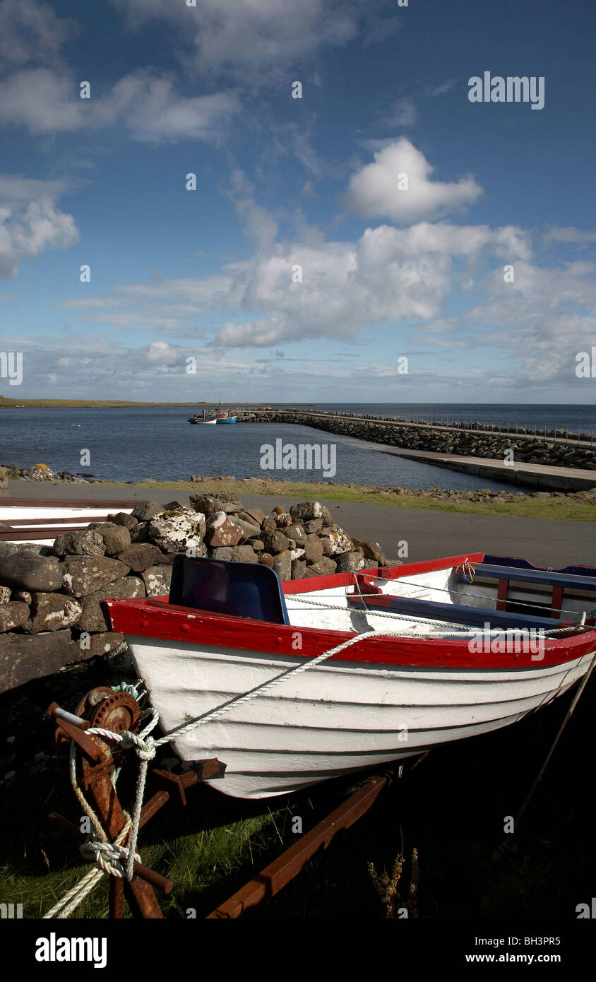 Staffin harbour hi-res stock photography and images - Alamy