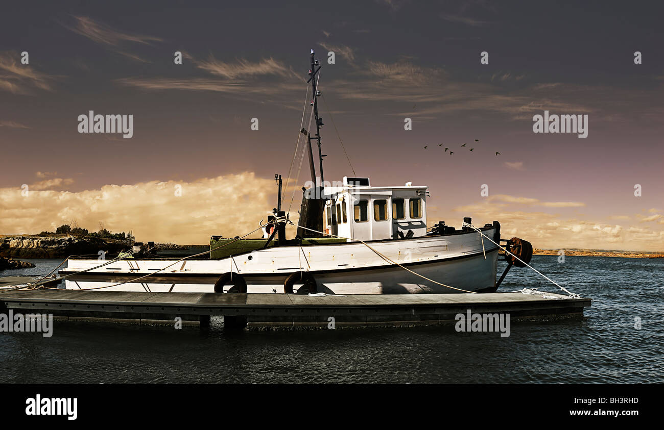 Traditional wooden trawler hi-res stock photography and images - Alamy