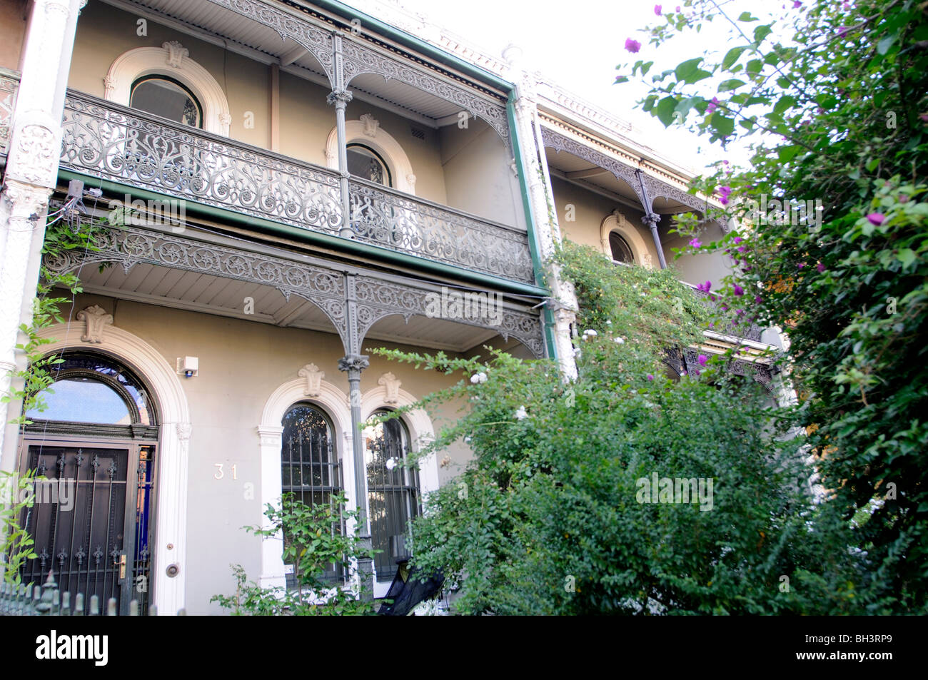 Melbourne terrace houses hi-res stock photography and images - Alamy