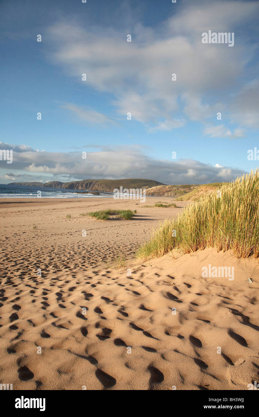 Surf and sky at sandwood bay hi-res stock photography and images - Alamy
