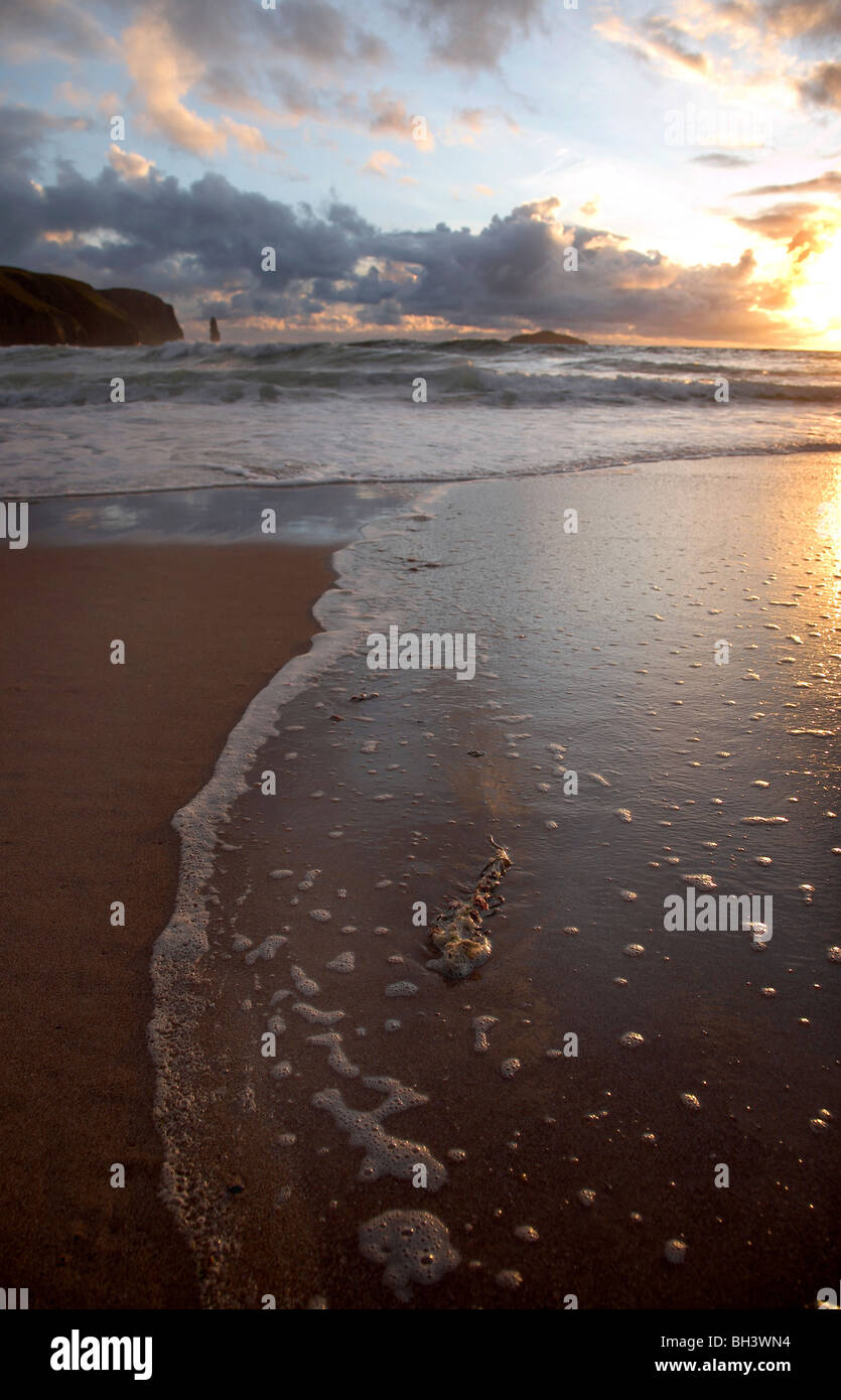 Surf and sky at sandwood bay hi-res stock photography and images - Alamy