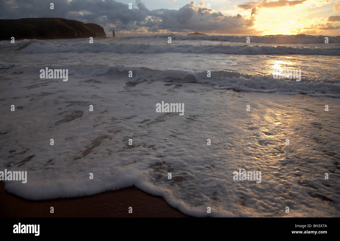 Sandwood bay surf hi-res stock photography and images - Alamy