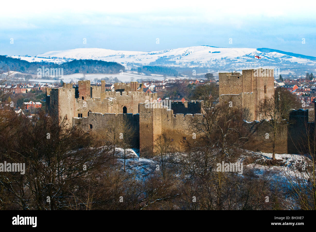 Ludlow castle, Shropshire, in winter snow from Whitcliffe Stock Photo ...