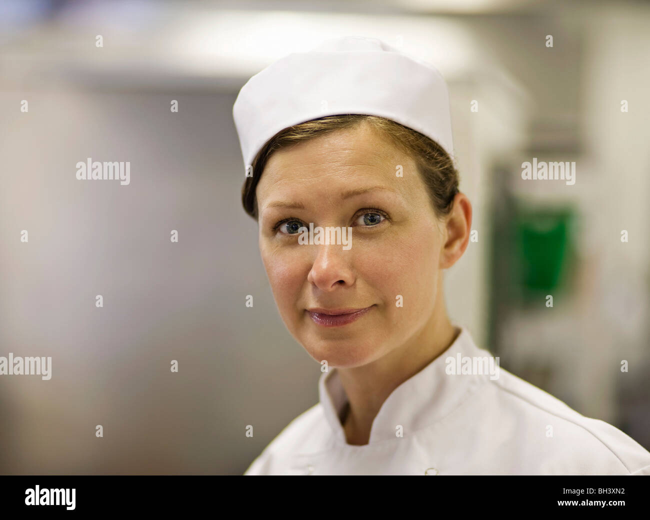 A portrait of a female chef Stock Photo - Alamy