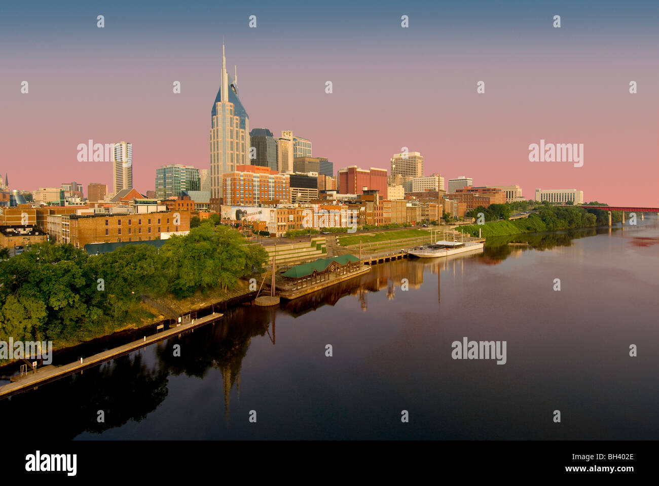 Batman Building Nashville High Resolution Stock Photography and Images ...