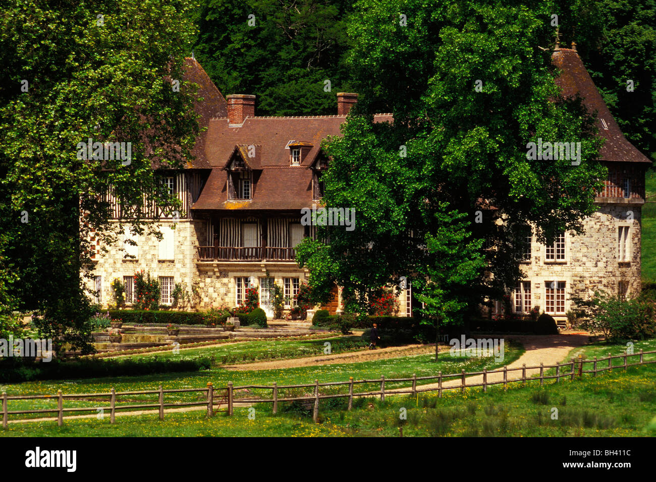 THE POMMERAYE MANOR IN CARBEC, EURE (27), NORMANDY, FRANCE Stock Photo ...