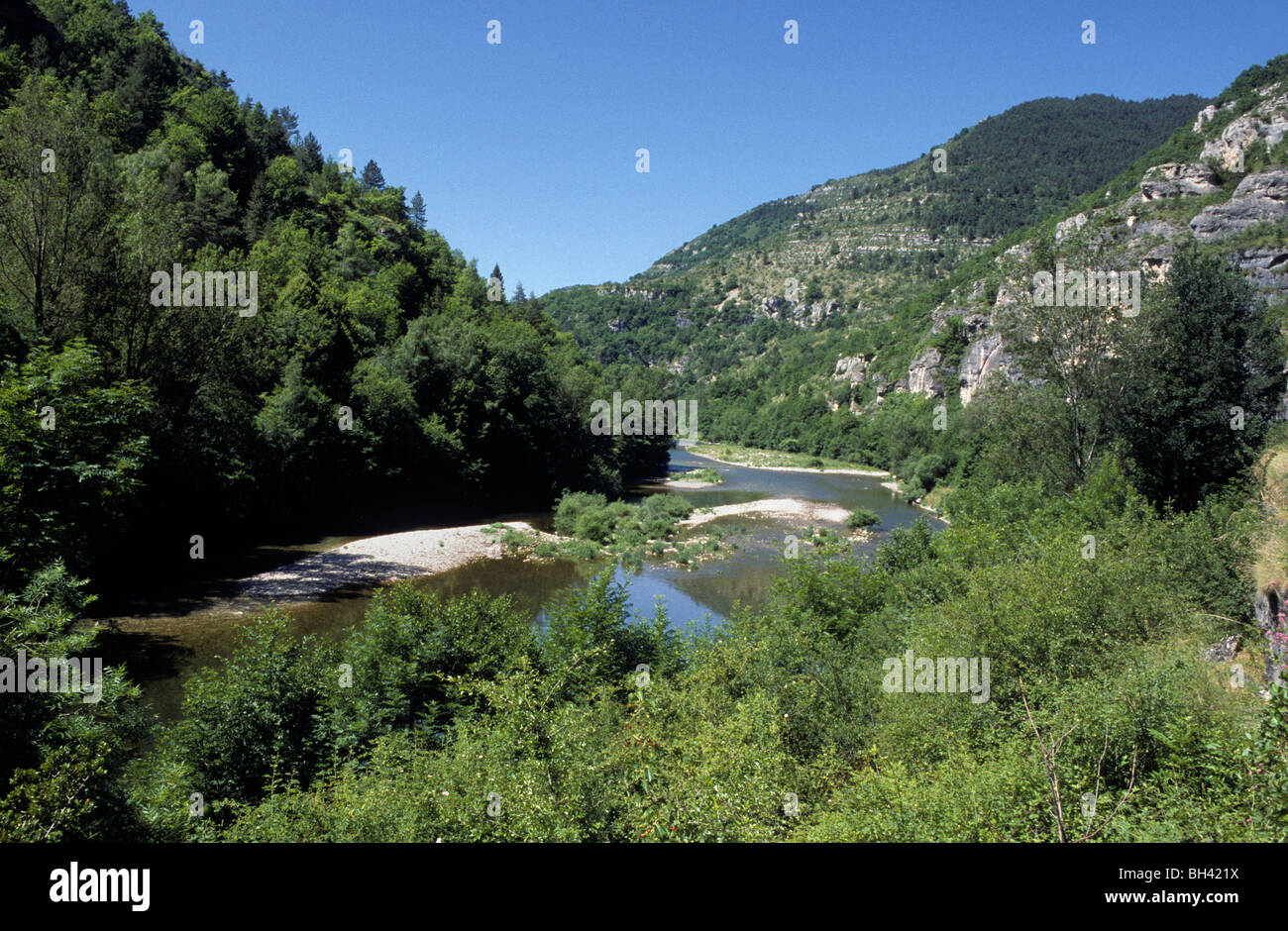 Braided channel hi-res stock photography and images - Alamy