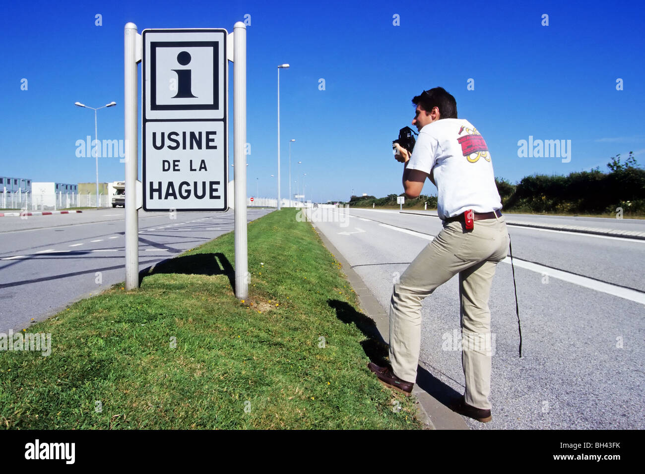 Factory entry hi-res stock photography and images - Alamy