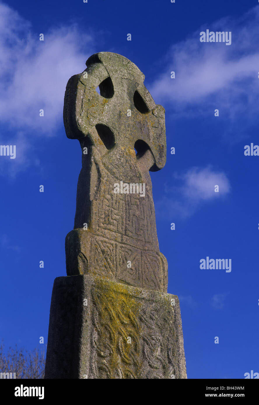 Carew Celtic Cross Pembrokeshire West Wales UK Stock Photo - Alamy
