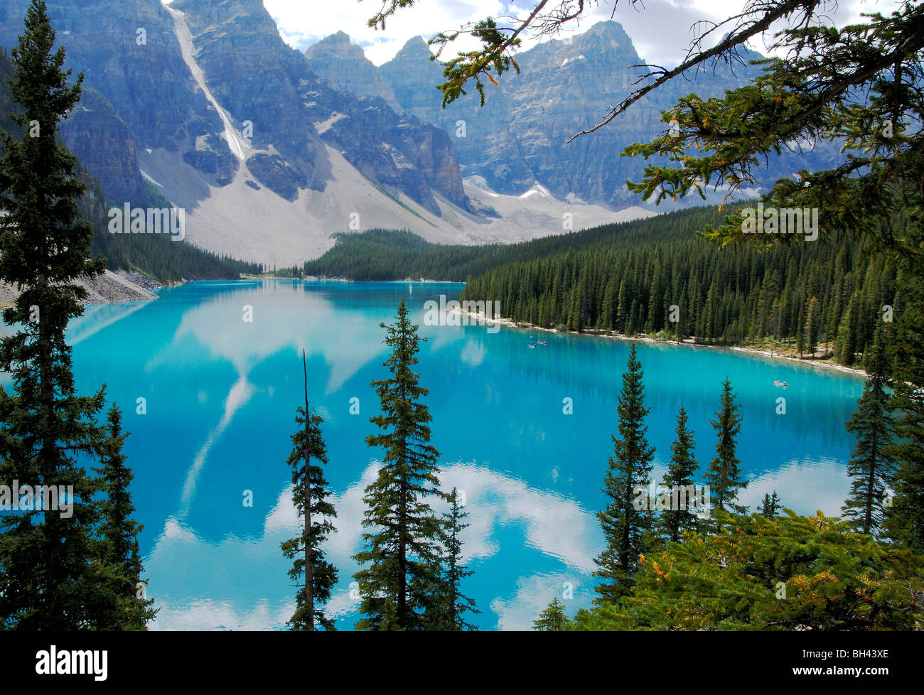 Scenic view across the lake in late August Stock Photo - Alamy
