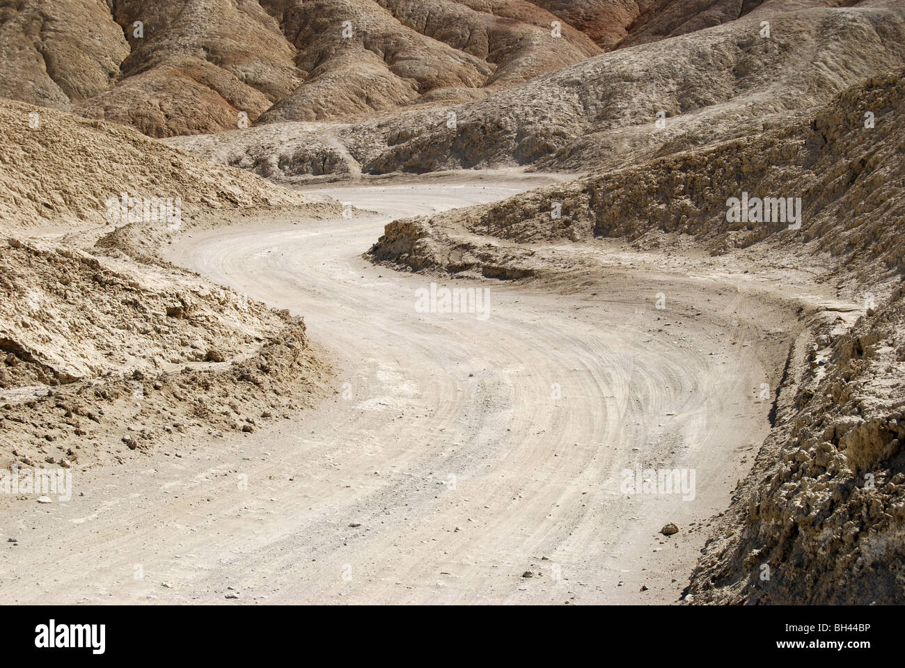 Roads winding hi-res stock photography and images - Alamy