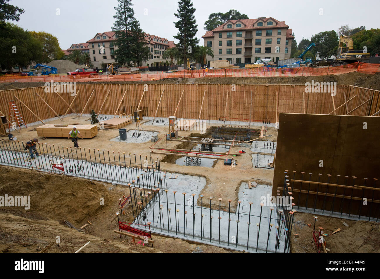 2009 Construction on the new faculty Neukom Building at Stanford Law ...