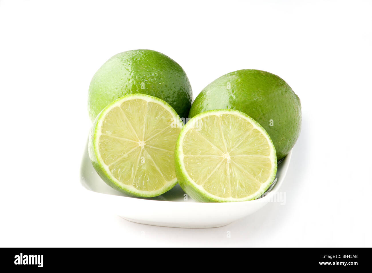 Whole limes hi-res stock photography and images - Alamy