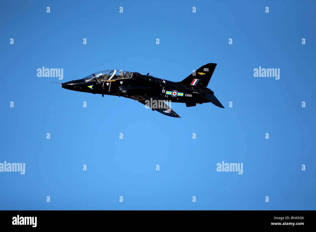RAF HAwk Trainer, Mach Loop (The Bwlch) Mid Wales Stock Photo - Alamy
