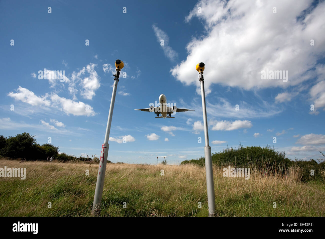 Boeing 767 landing Birmingham Airport Stock Photo - Alamy