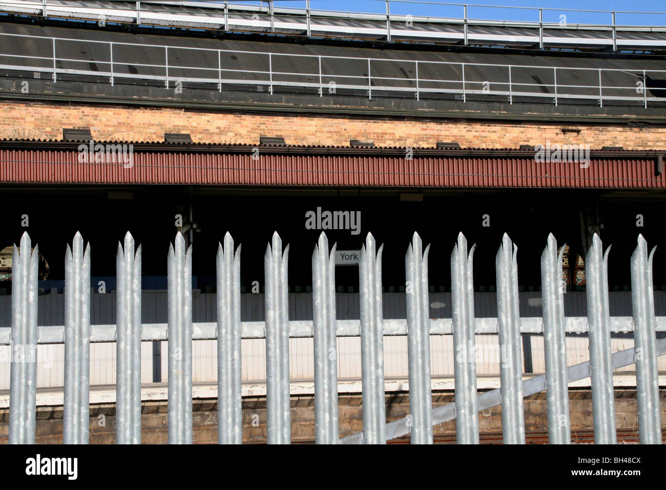 Railway fence hi-res stock photography and images - Alamy
