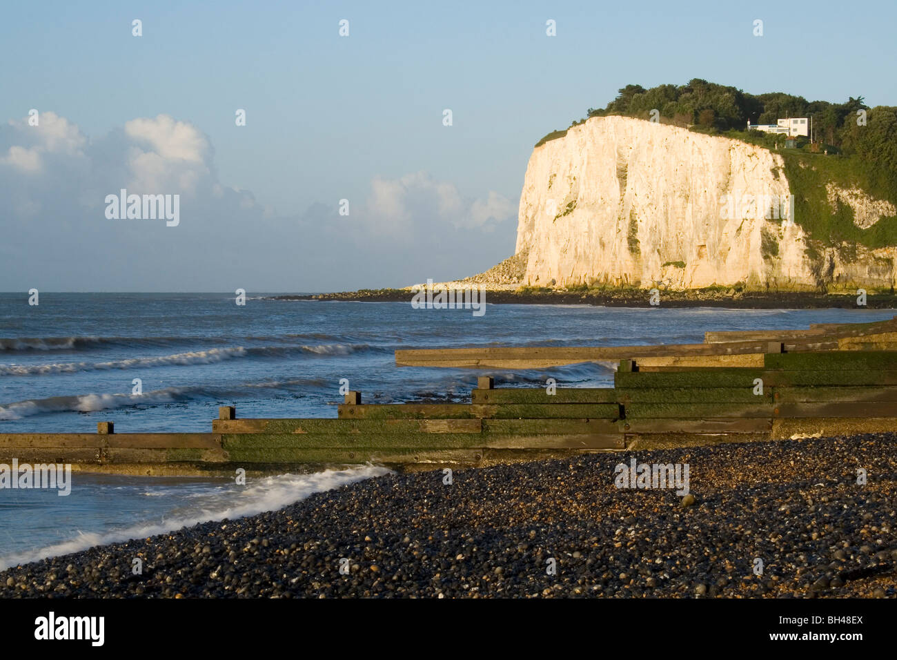 Stoney Shoreline High Resolution Stock Photography and Images - Alamy