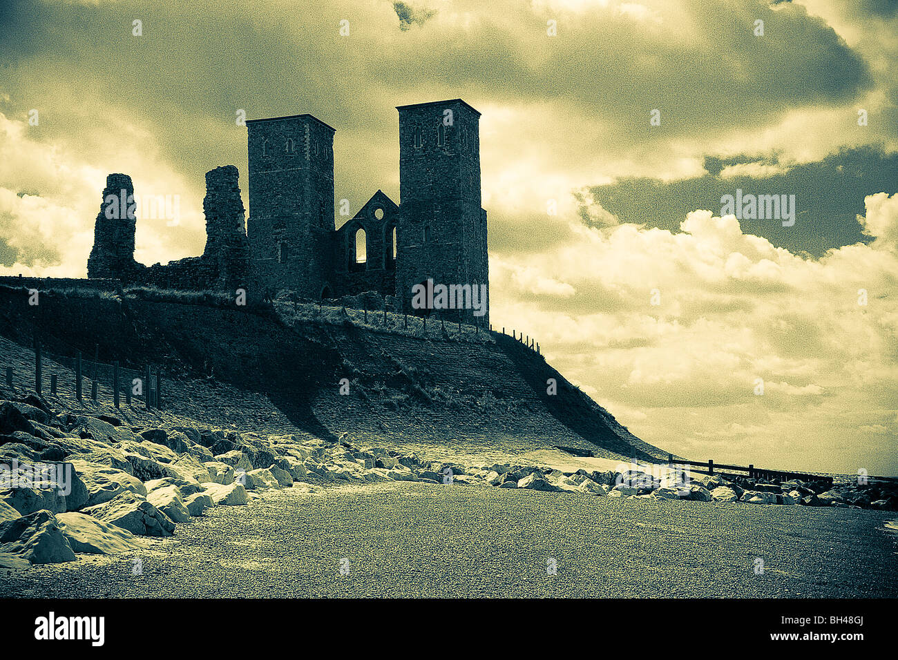 Kent abbey hi-res stock photography and images - Alamy