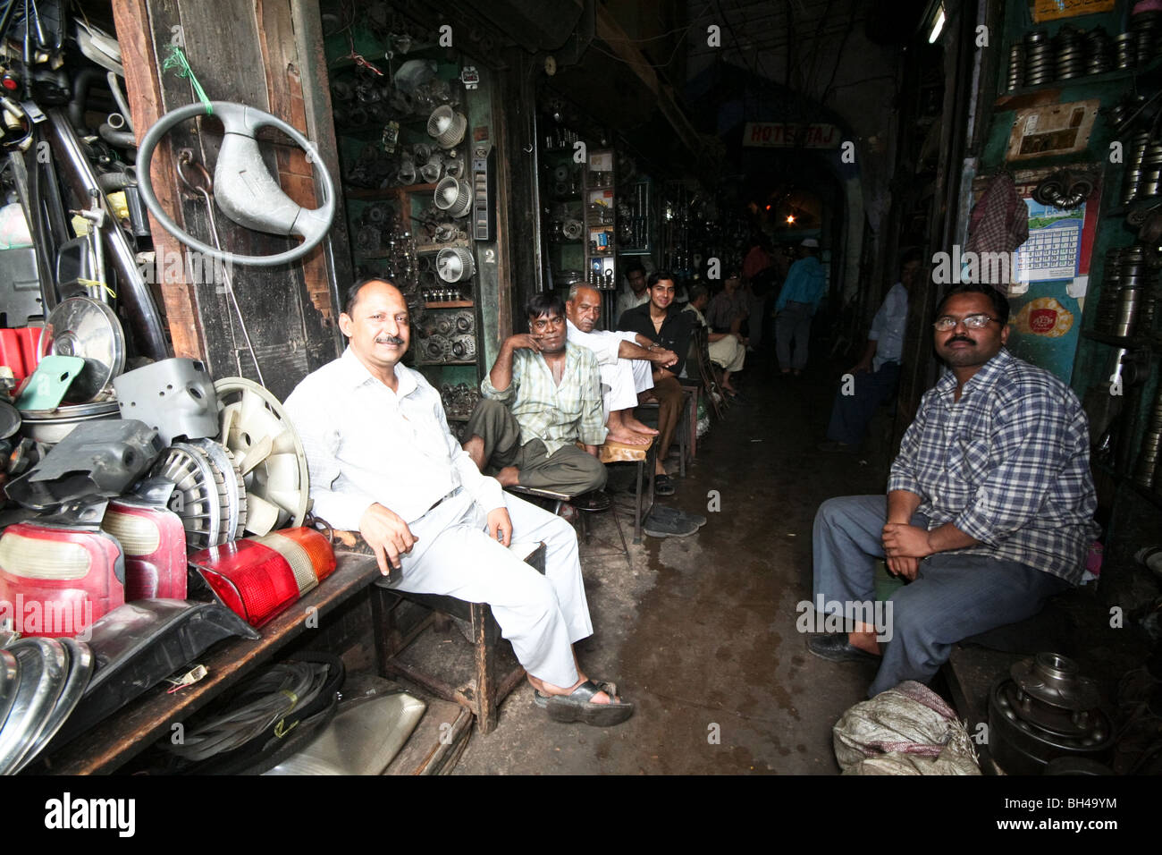 Car Parts India Mechanics Motor Market Old Delhi Stock Photo - Alamy