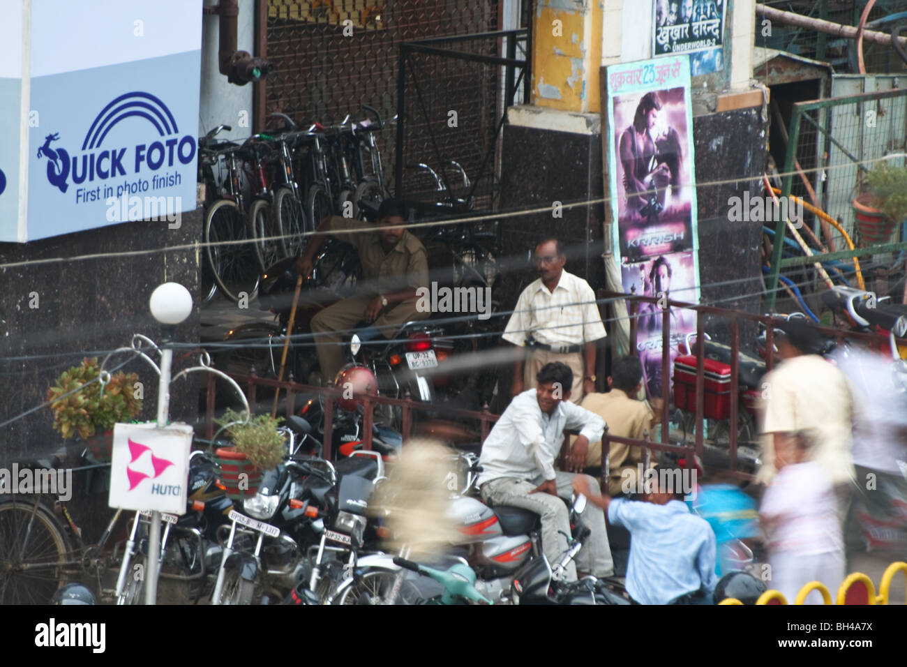 Lucknow streets hi-res stock photography and images - Alamy
