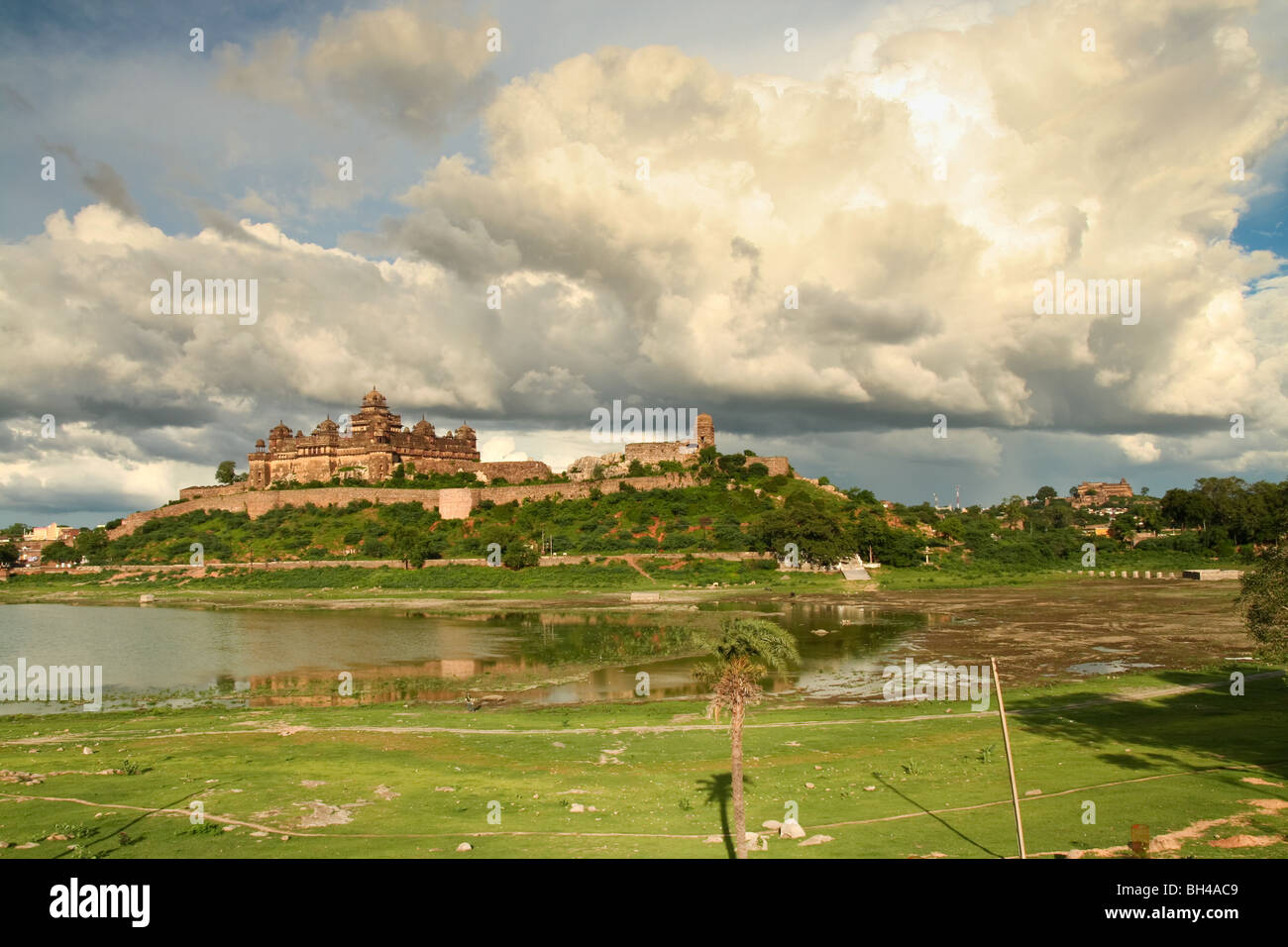 Datia Fort Govind Mandir India Madhya Pradesh Stock Photo - Alamy