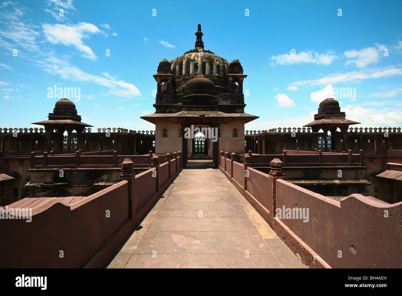 Sky Datia Fort Govind Mandir India Madhya Pradesh Stock Photo - Alamy