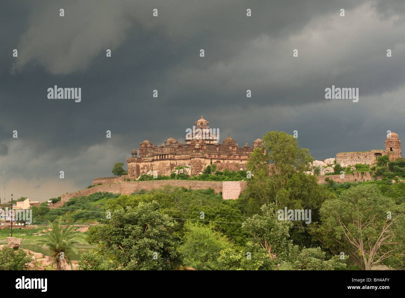 Datia Fort Govind Mandir India Madhya Pradesh Stock Photo - Alamy