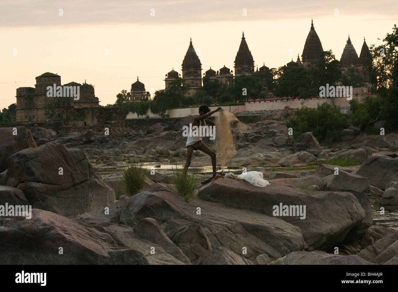 Betwa Chhattri Hindu India Madhya Pradesh Orchha Stock Photo - Alamy