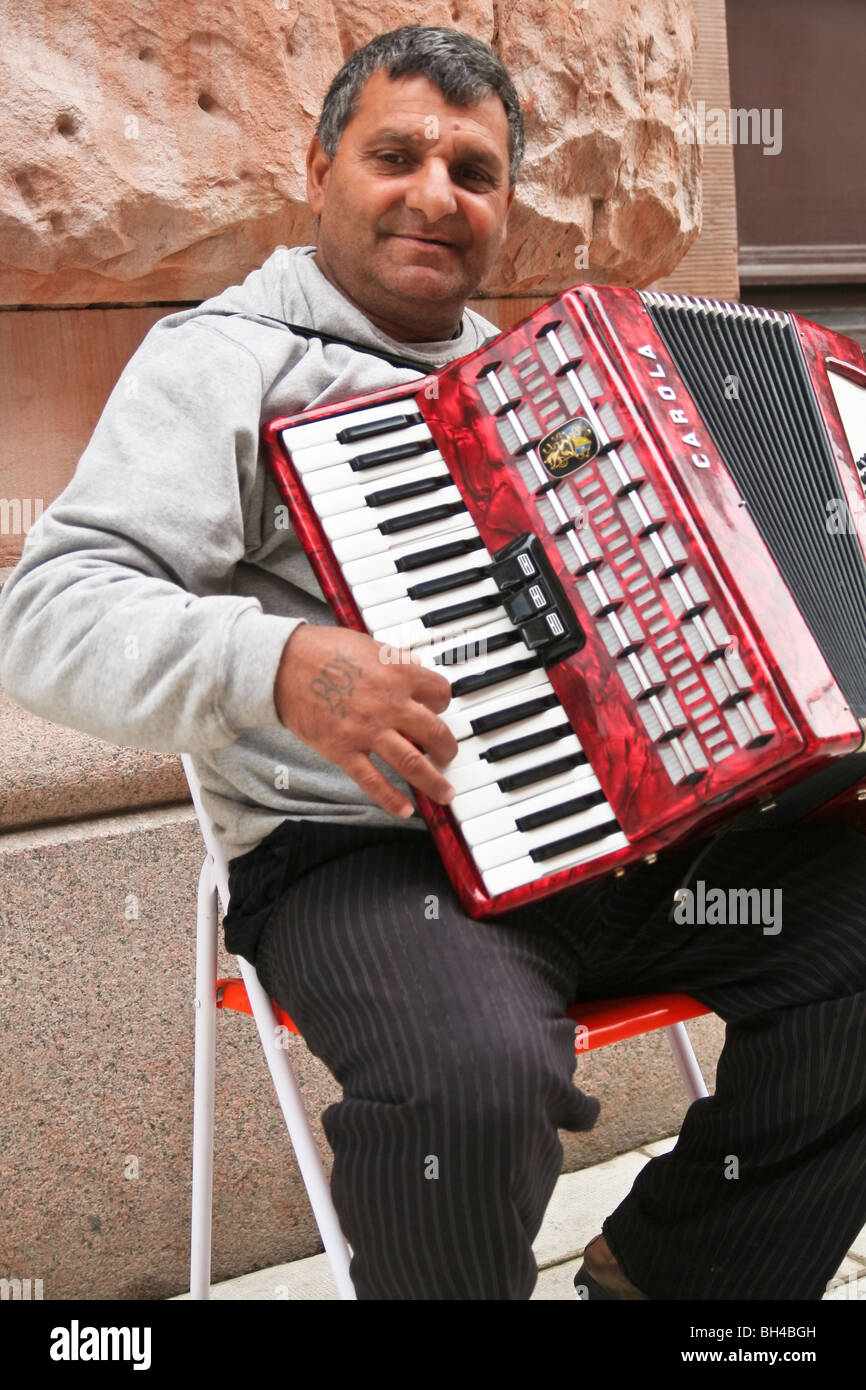 Portraits of musicians hi-res stock photography and images - Alamy