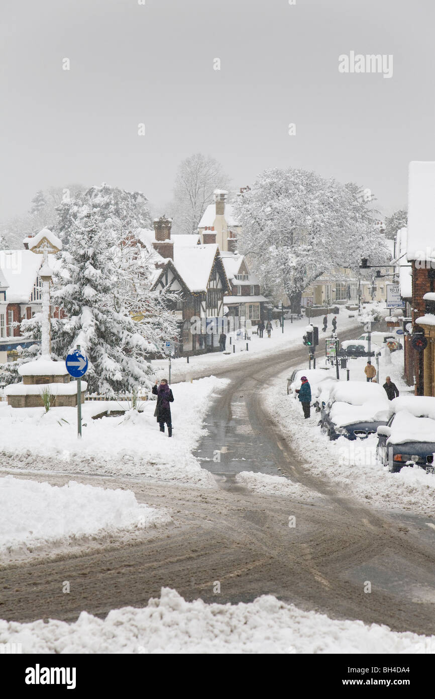 Covered high street hi-res stock photography and images - Alamy