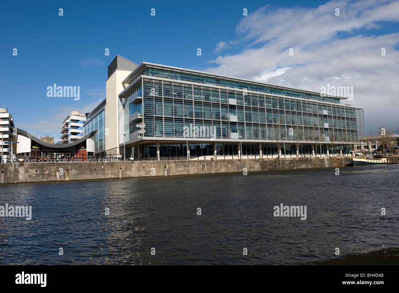 Modern architecture at Hannover Quay, Bristol Docks, Bristol, England ...