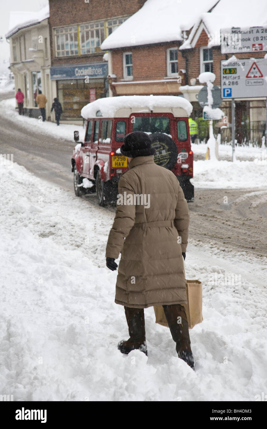 Pedestrians navigates hi-res stock photography and images - Alamy