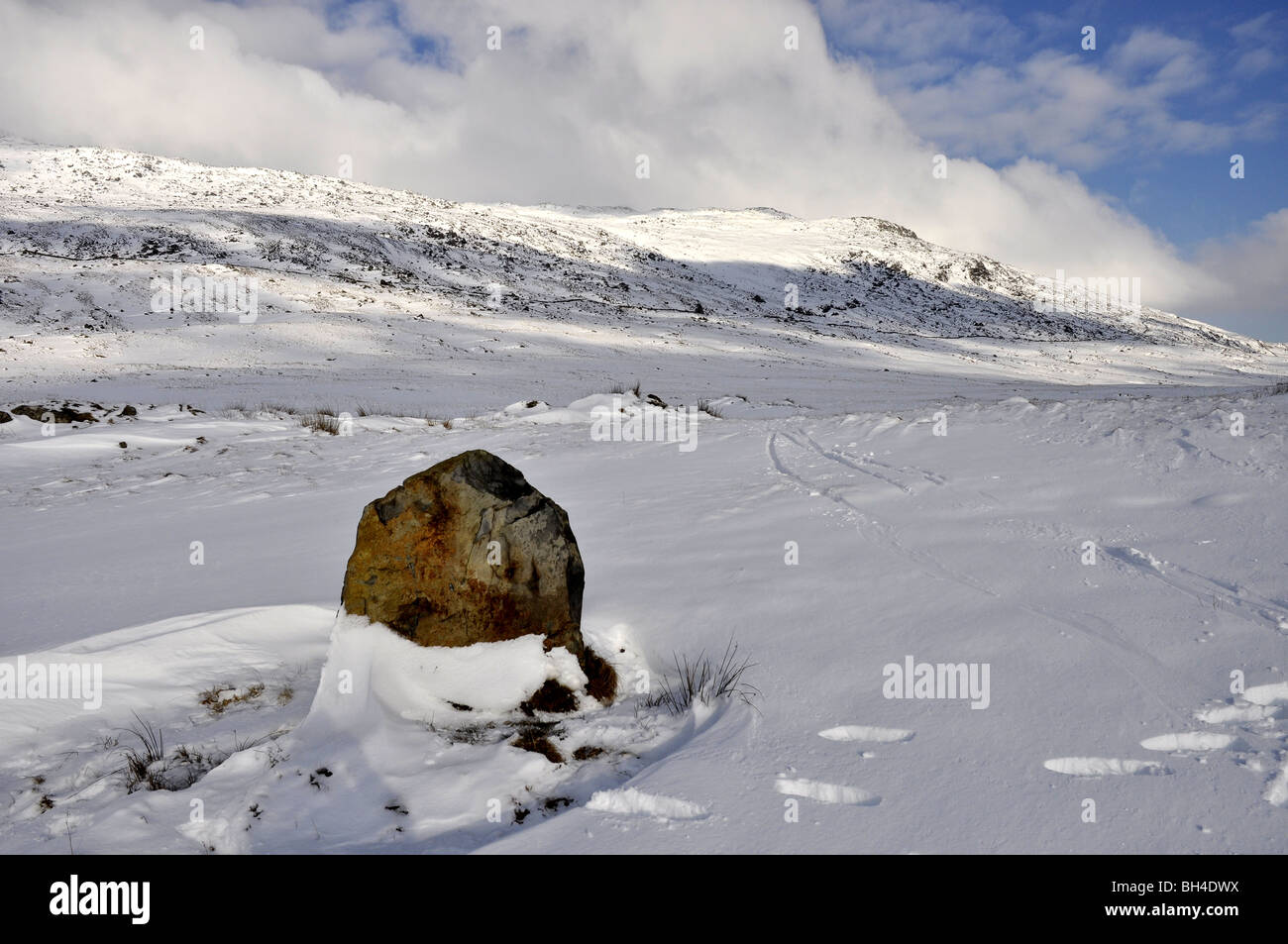 Pen y gwryd hi-res stock photography and images - Alamy