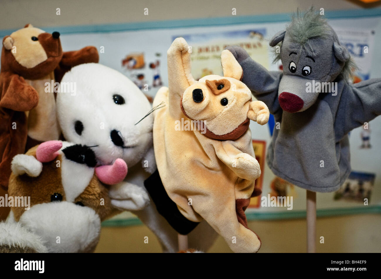 Toy puppets hi-res stock photography and images - Alamy