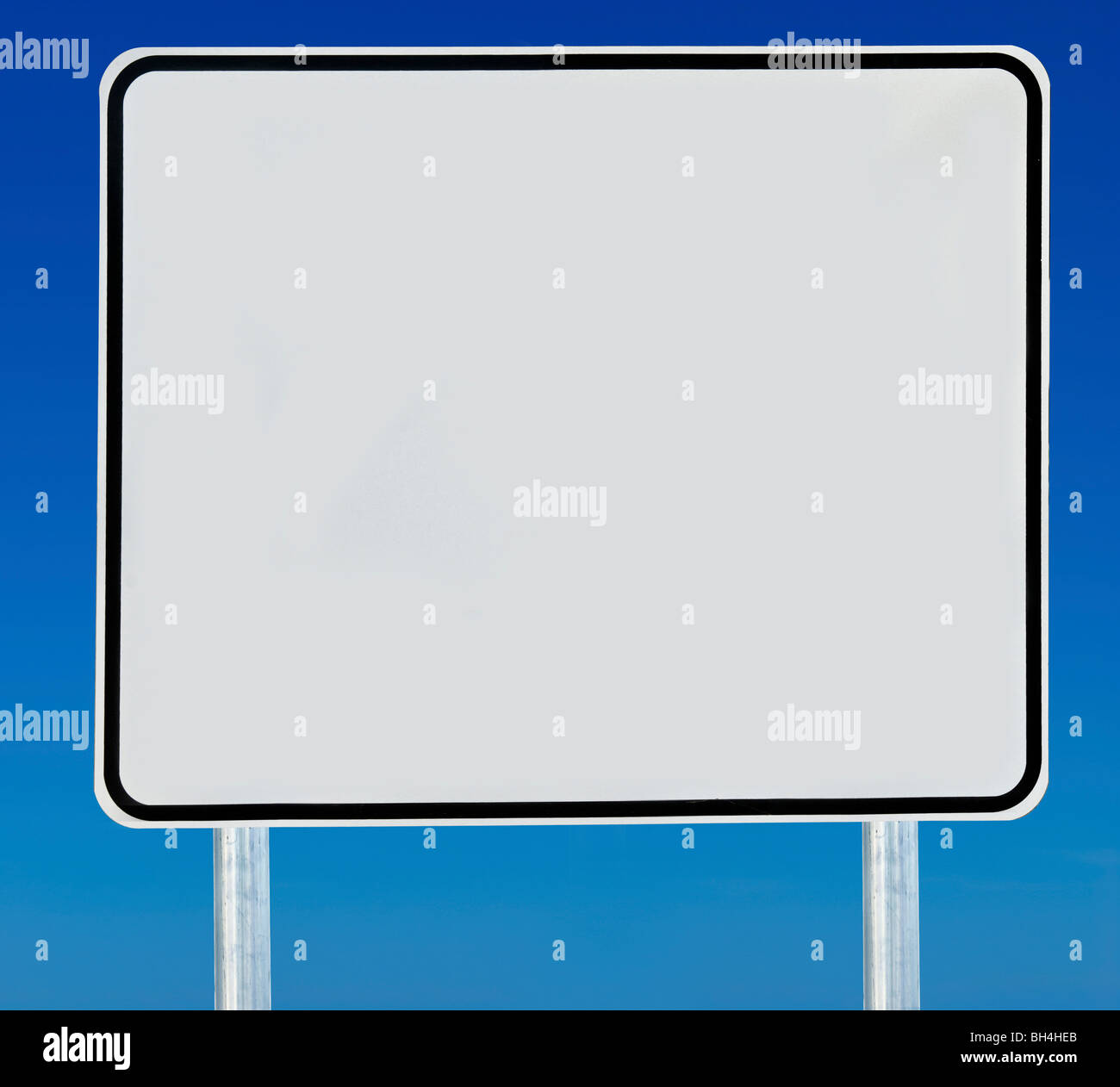 Blank exit sign on highway hi-res stock photography and images - Alamy