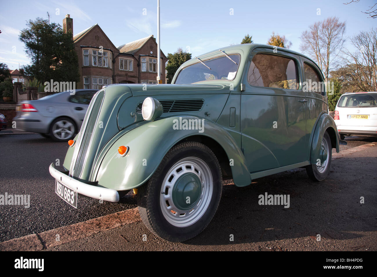 Old ford popular hi-res stock photography and images - Alamy