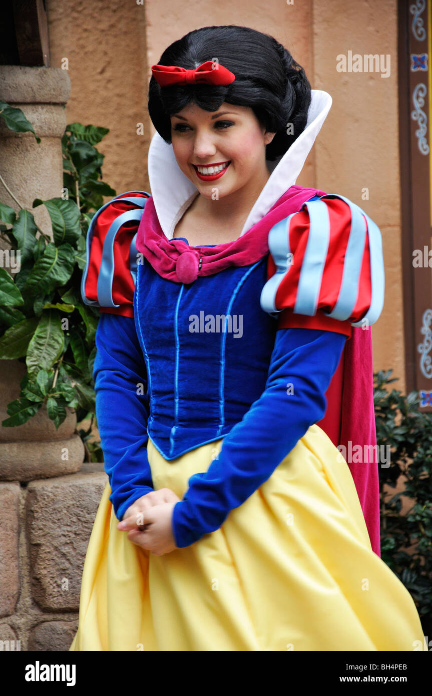 Snowhite hi-res stock photography and images - Alamy