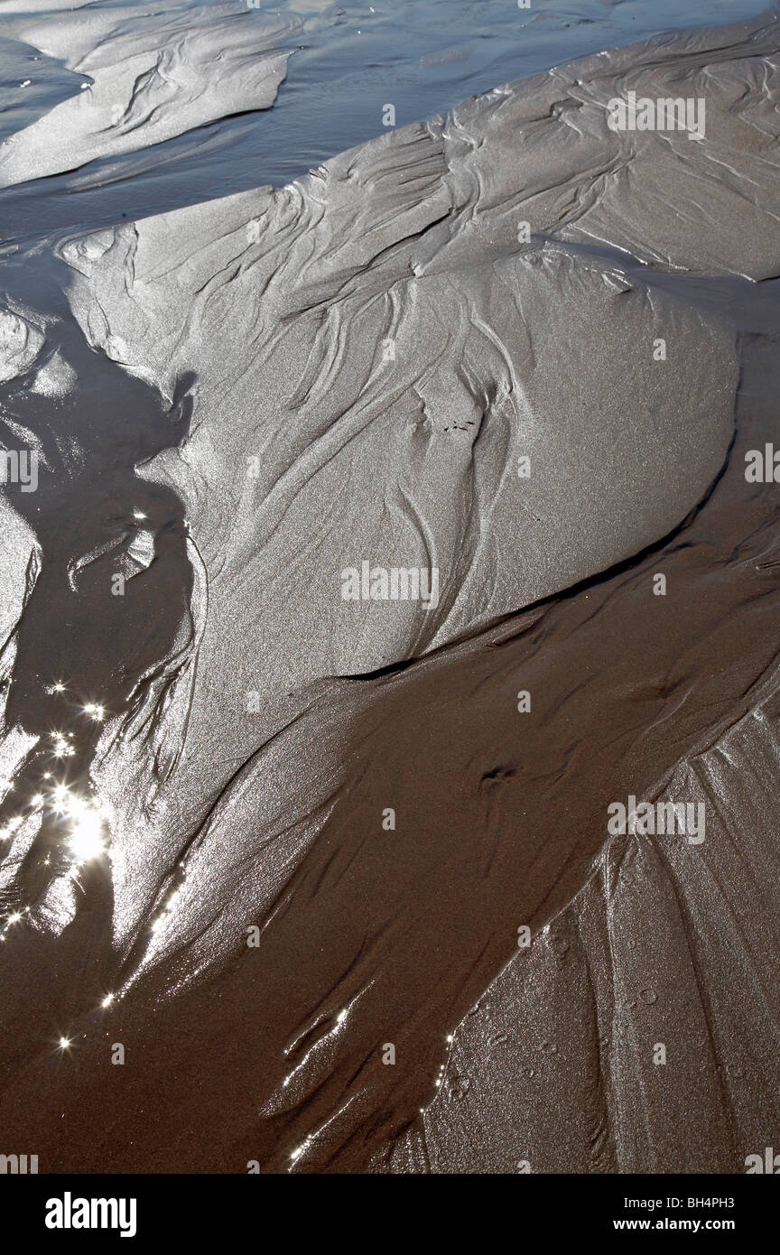 Tide patterns hi-res stock photography and images - Alamy